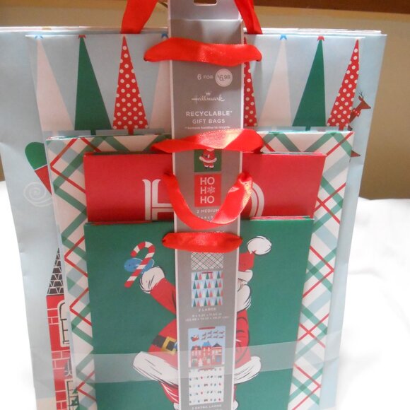 Hallmark | Holiday | New Bundled Lot 6 Hallmark Christmas Gift Bags W ...